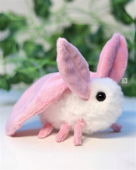 A Moth I Made 🌿 R Crafts