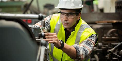 Millwright Services Industrial Equipment Setting Laser Alignment