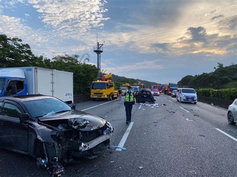 國道1連環車禍！ 4車相撞釀2傷 奧丁丁新聞 Owlnews