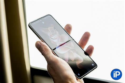 телефон напополам складывается который