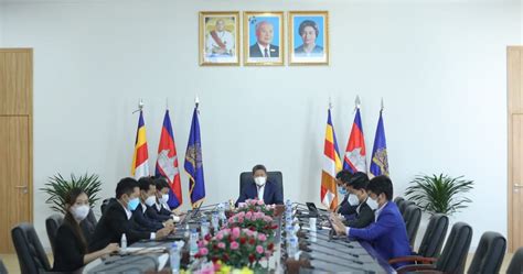 ឯកឧត្តម ស៊ុន ចាន់ថុល៖ “ សំដីឥតប្រយោជន៍នាំគ្រោះដល់ជាតិ ការងារមានប្រសិទ្ធភាពនាំជាតិរុងរឿង