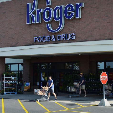 November Job Losses Hit Two Us Regions The Hardest Thestreet