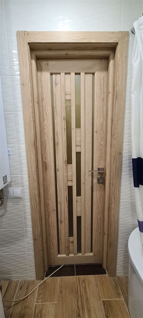 Монтаж міжкімнатних дверей плінтусу 1 300 грн Вікна двері скло дзеркала Шевченкове на Olx