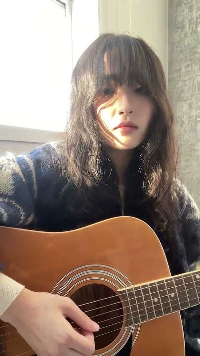 Newmusic 이 노래를 들을 때만큼은 모두 각자만의 바다로 훌쩍 떠나있기를🌊 아름 바다를생각해요 Youtube