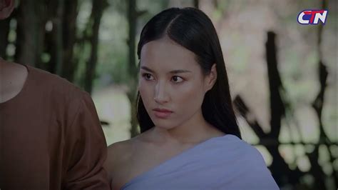 អីយ៉ាស់ កែវ ចេញដើរលេងក្នុងភូមិហើយ តោះៗ បងប្អូនកុំភ្លេចរងចាំទស្សនាពីសម្រស់ កែវ ទាំងអស់គ្នាណា 😍😆