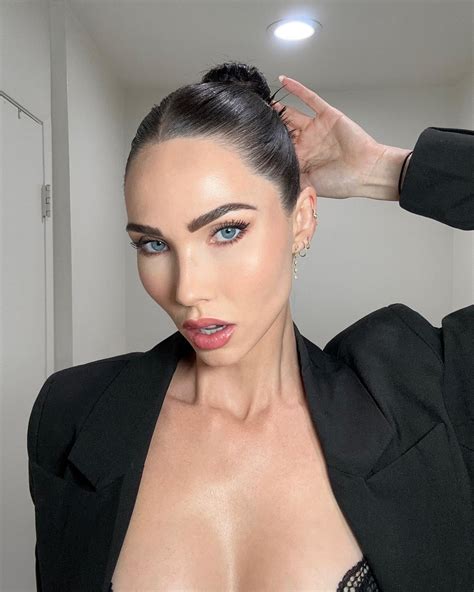 Jessica Green The Outpost R Scifibabes