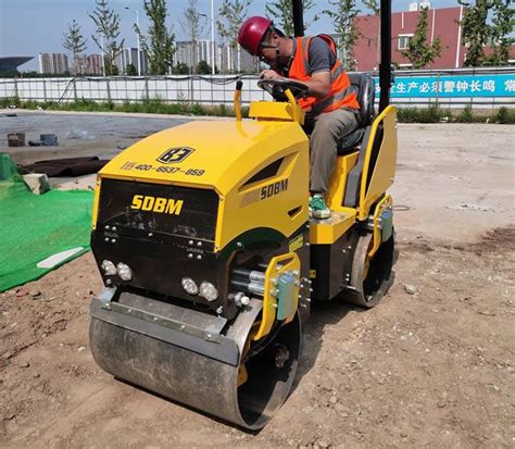 奔马15吨小型压路机压实土方案例 成功案例 山东奔马工程机械有限公司