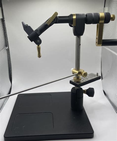 New Renzetti Master Fly Tying Vise True Rotary With Black Pedestal