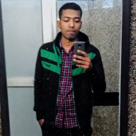 Hariom Tiwari Backend Developer Geeksynergy Xing