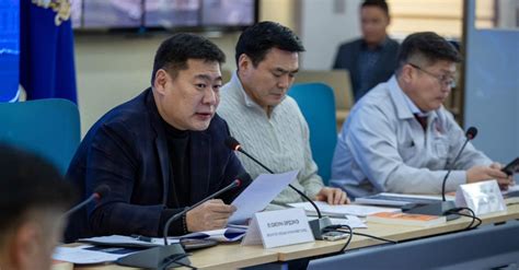 Нийслэл Улаанбаатар хотын агаарын бохирдлыг бууруулах Шуурхай штабын ээлжит хуралдаан болж байна