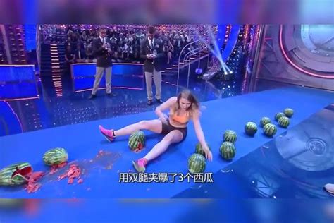 盘点4个最奇葩吉尼斯世界纪录，第二个妹子简直无敌，怕了怕了！无敌奇葩妹子
