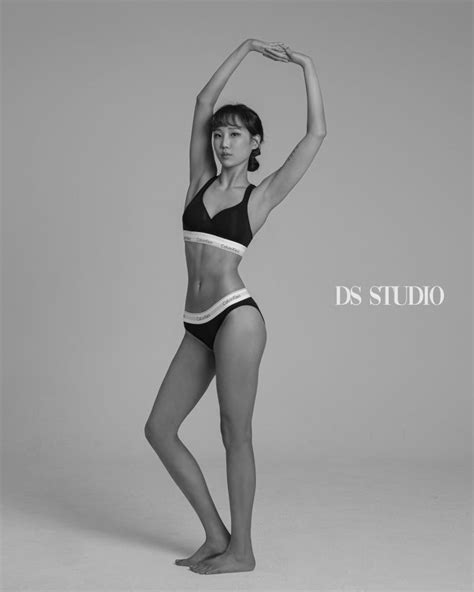 Woman 직장인 바디프로필 운동하는 일반인 여자 바디프로필 후기 디에스 스튜디오 스포티한 컨셉 캘빈 언더웨어 컨셉 네이버 블로그
