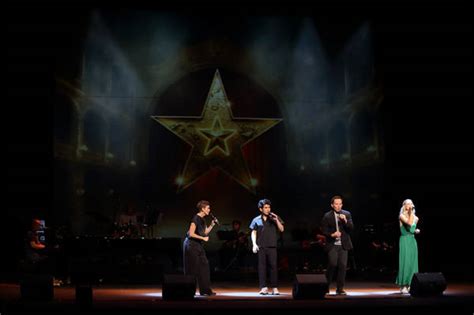 今夜沉醉于音乐剧的璀璨星光上海大剧院25周年庆典季拉开帷幕 百老汇 来自远方 克莱拉