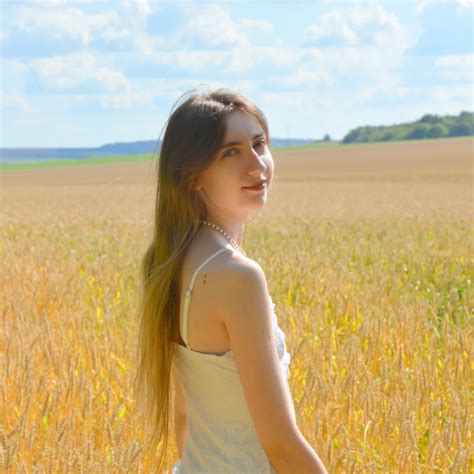 Léane ♡ Leane Rivera • Instagram Photos And Videos