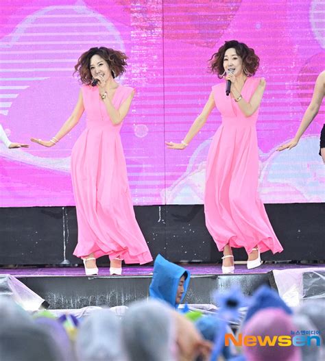 윙크 수중무대속 ‘부끄부끄~ 포토엔hd 뉴스인코리아