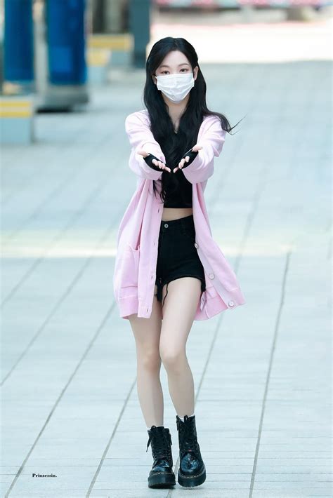 221016 Karina R Yoojimin