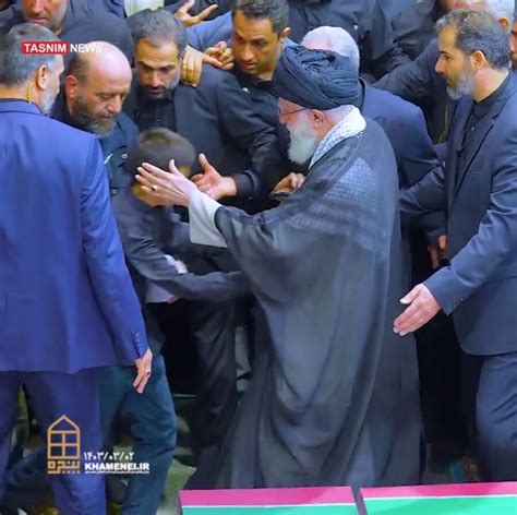 تصاویری از نوه‌های ابراهیم رئیسی در آغوش رهبر انقلاب روزنامه هفت صبح