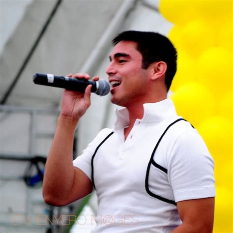 Braggies Summer Saya In Singapore