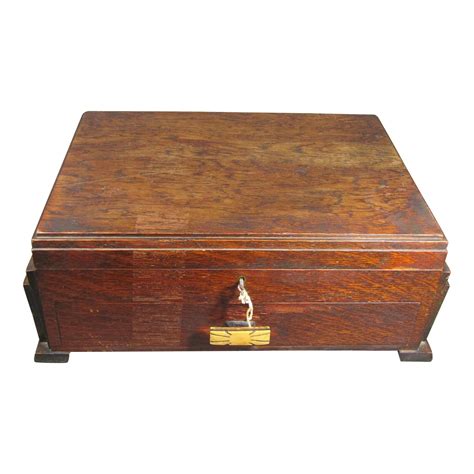 Antique Late 19th Century English Oak Silverware Chest With Bakelite