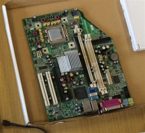 The Difference Between A Microcontroller And A Microprocessor