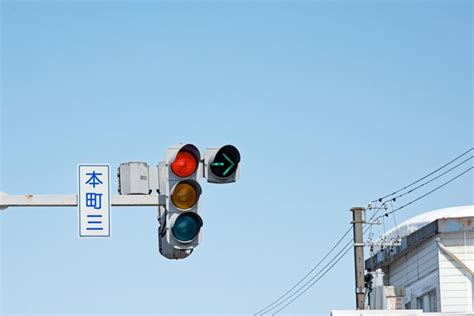 【地域によって異なる？】信号が変わるタイミングや青の長さは誰がどのように決めているのか 自動車情報・ニュース Web Cartop