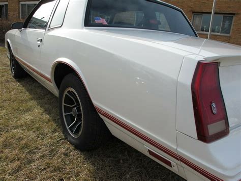 1988 Monte Carlo Ss Only 52700 Miles Whitemaroon Excellent