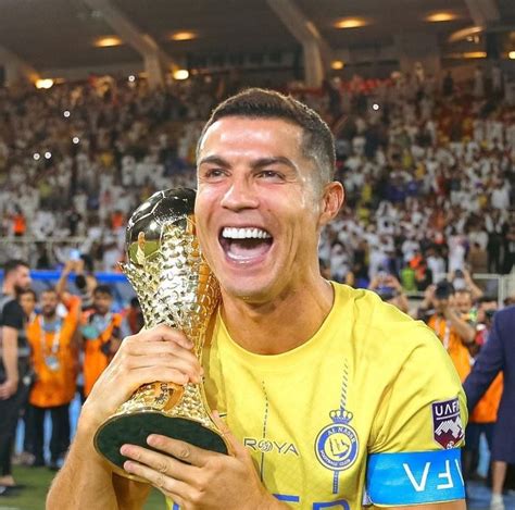 رونالدو ضمن قائمة المرشحين لجائزة أفضل لاعبي العالم في 2023