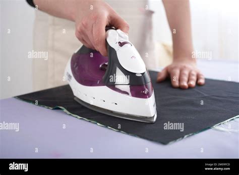 Making Silk Manicure Roll Lay The Main Fabric Right Side Down And