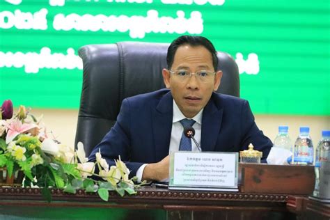 គណៈរដ្ឋមន្រ្តី និង ខេត្តកំពង់ធំ ចាប់ ផ្ដើម ពិគ្រោះលើ