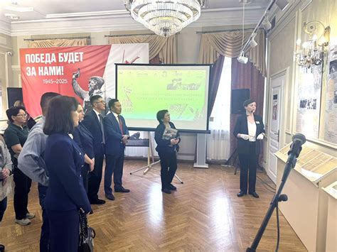 Архивын Монголын Улсыг төлөөлж оролцсон төлөөлөгчидөд Эрхүү мужийн Төрийн архивын үйл