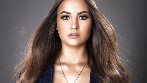 Moradora De Curitiba é Eleita Uma Das Mulheres Mais Lindas Do Mundo