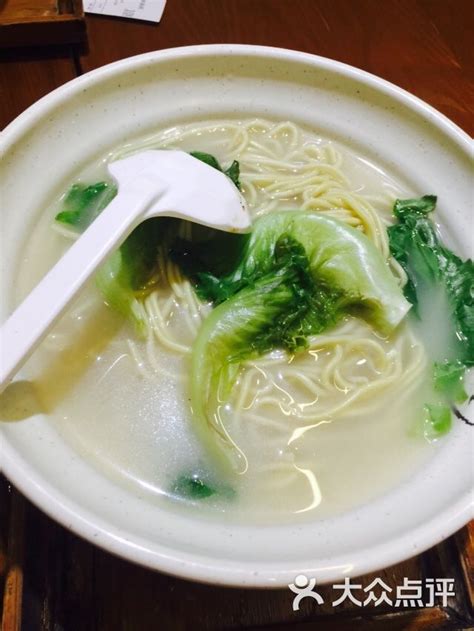 大骨浓汤面图片 骨汤面图片 伤感说说吧