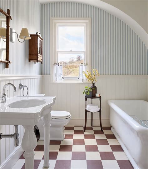 31 Stunning Victorian Bathroom Ideas For Big Impact