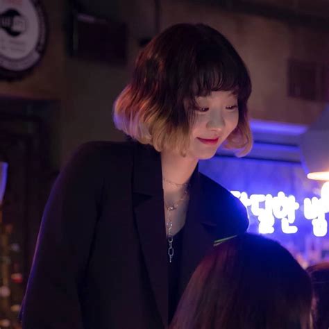 Thời Trang Trong Phim Itaewon Class Điên Nữ Jo Yi Seo Là Một