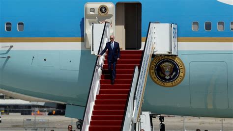 Boeing Says Lessons Learned From Costly Air Force One Deal Reuters