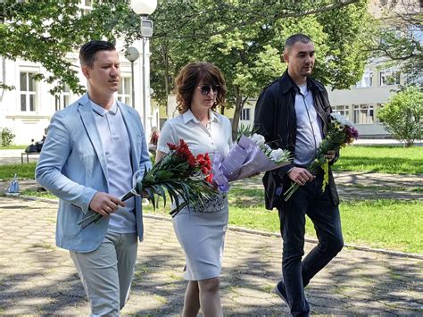 Казанлък инфо Честит празник