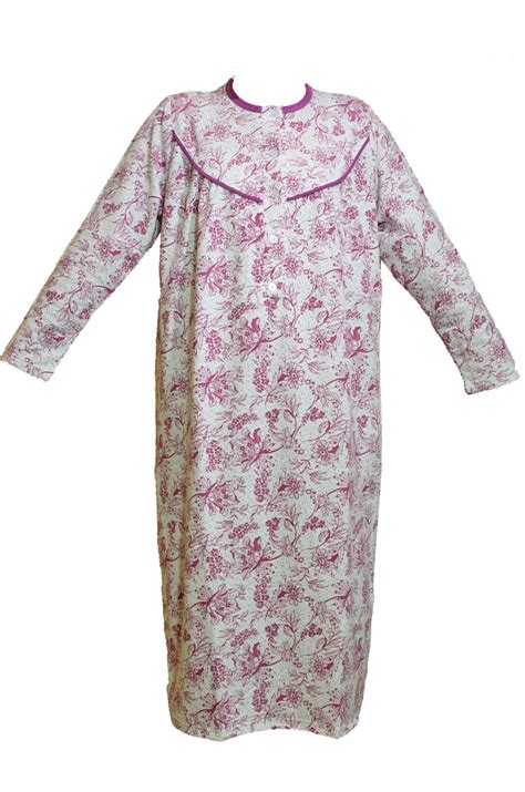 Дамска нощница с копчета дълъг ръкав 11113 Нощници Нощници с дълъг ръкав Български пижами