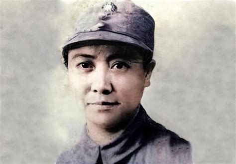 胡兰畦和陈毅两情相悦，为什么没走到一起，他们的经历让人感动 腾讯新闻