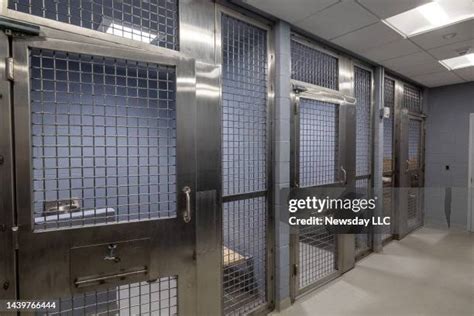 Jail Holding Cell Fotografías E Imágenes De Stock Getty Images