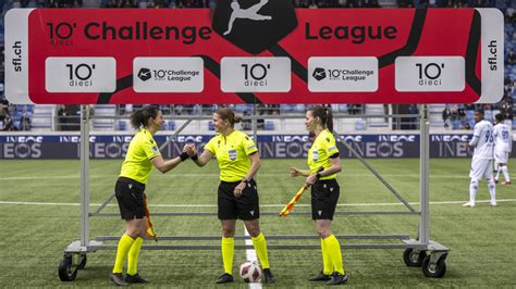 Schweizerischer Fussballverband Premiere In Der Swiss Football League