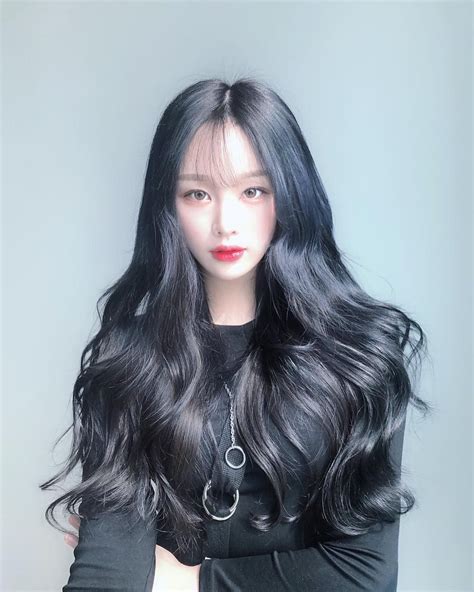 우한경 Di Instagram 염색했댱 💕 연주쌤이 넘 예뿌게 해주셨듀 유니크바이연주 유니크바이 홍대미용실 애쉬블루 애쉬그레이 톤다운염색 염색추천