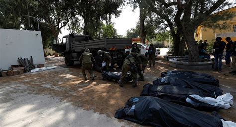 De Una Fosa Común A Otra Israel Ve Que No Eran Rehenes Y Devuelve 80