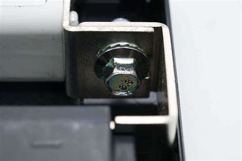 拆解报告BYD比亚迪 秦新能源汽车功率继电器EVR200CPIS 知乎