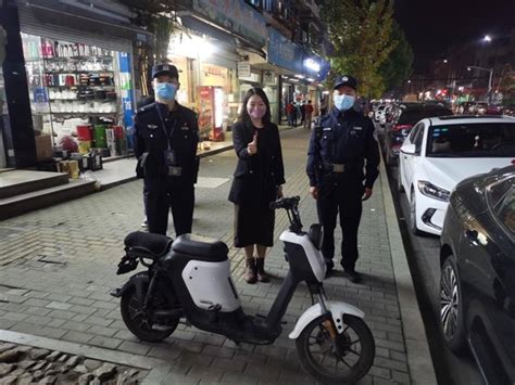 市民记错停车位置闹“乌龙”，民警耐心找回“丢失”的电动车女士报警胜利路