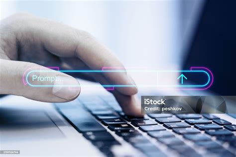 흐릿한 사무실 환경을 배경으로 키보드의 미래형 홀로그램 프롬프트와 상호 작용하는 손 기술 개념을 묘사합니다 개념에 대한 스톡 사진 및 기타 이미지 Istock