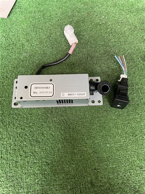 L550s ムーヴラテ ダイハツ純正 イオンジェネレーター Ionスイッチ 88051 B1010の落札情報詳細 ヤフオク落札価格検索