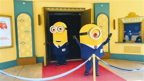 Meet Minions In Despicable Me Outfits At Universal Orlando