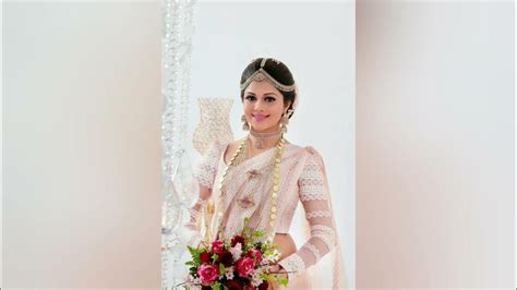 උඩරට මනමාලිට අලුත්ම සාරි හැට්ට විලාසිතා 👰👰 ලස්සන මනමාලියක් වෙන්න බලන්