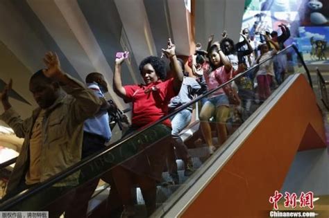 肯尼亚商场恐怖袭击事件59人死 仍有人质被劫肯尼亚商场人质新浪新闻