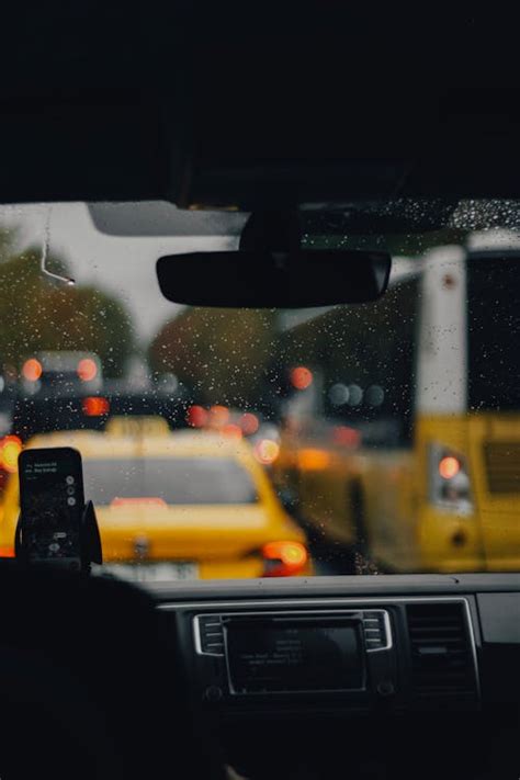 가로등 강우 거리 교통 기와 날씨 노랑 택시 대도시 대시보드 도로 도시 도시 경관 도시 교통 도시 풍경 도시들 도시의 도시의 삶 바람막이 창